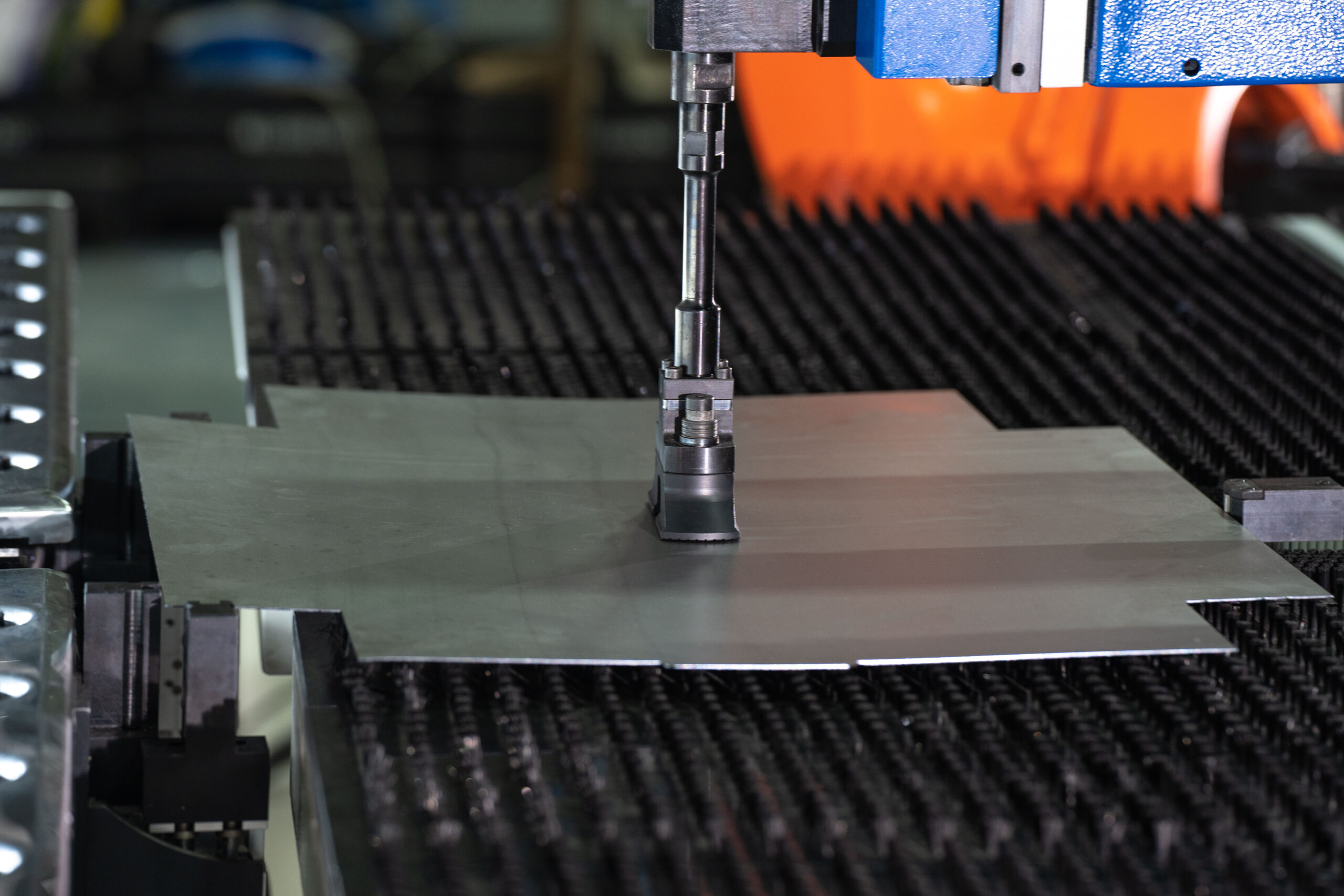 PBC Series Panel Bender Compact Robot Arm Integration – Erbend